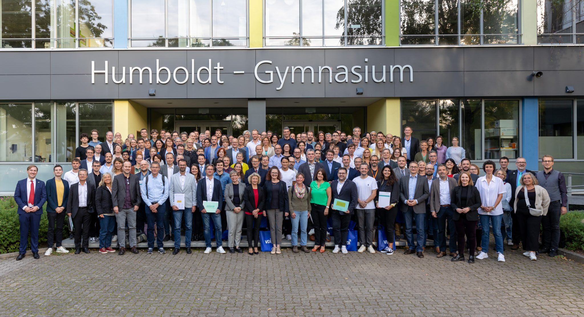 Auszeichnung „MINT-freundliche Schulen“ und „Digitale Schulen“ in Baden ...